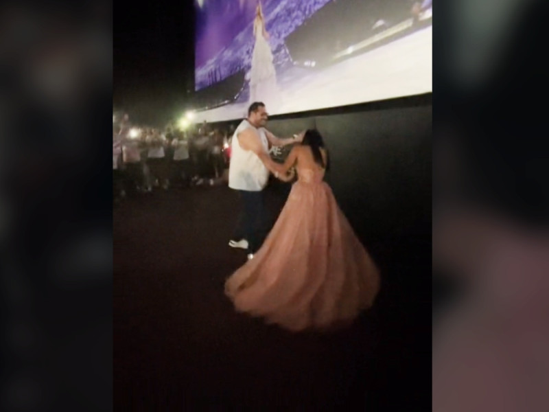 En un cine celebra fan de Taylor Swift sus XV años - Megalópolis En un cine celebra fan de Taylor Swift sus XV años - Megalópolis